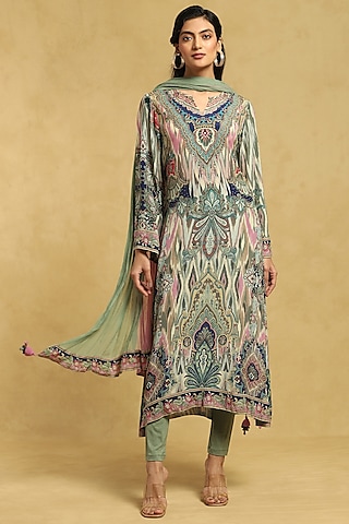 Ritu Kumar - Buy Designer Kurtas, Dresses, Shirts Online 2025