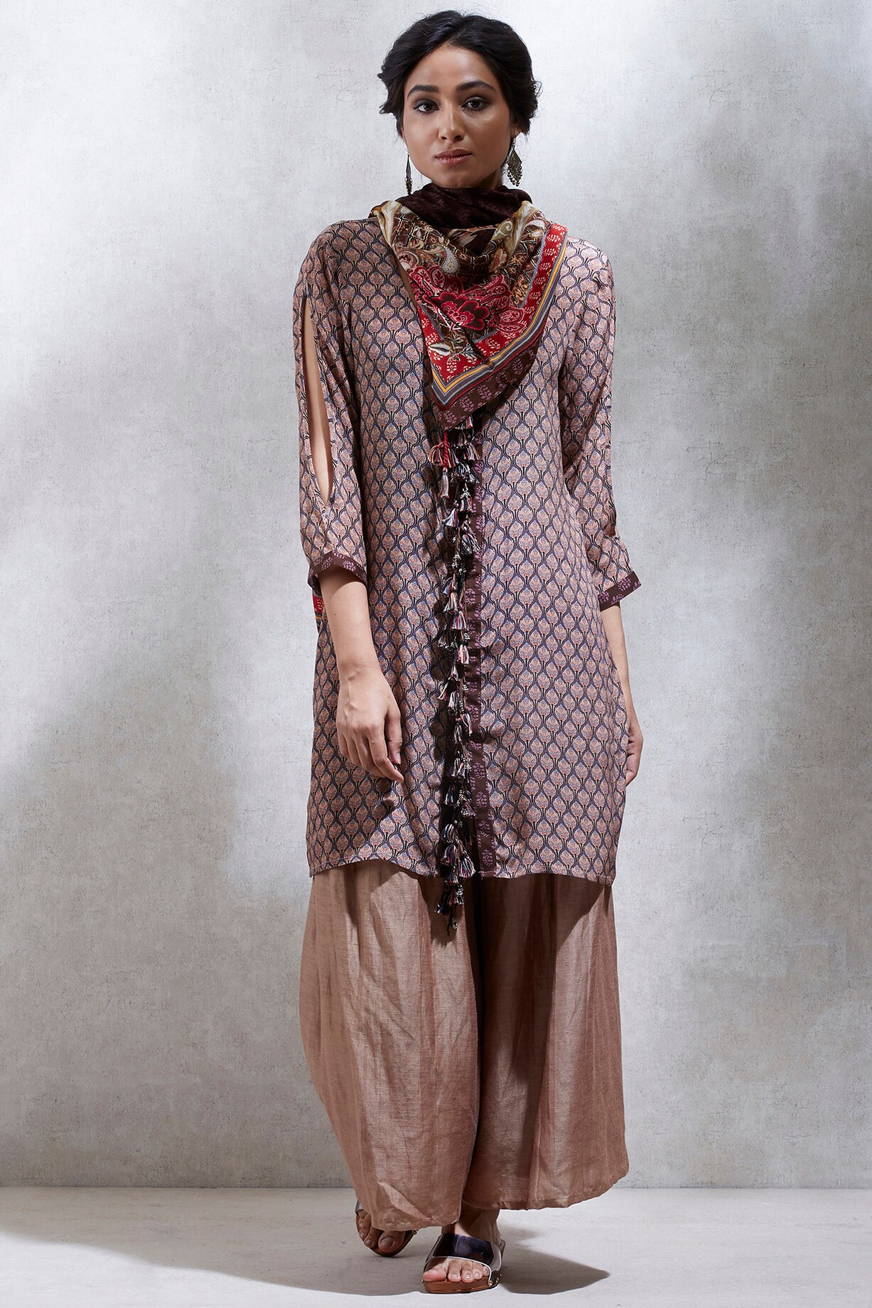Brown & Beige Printed Kurta Set by Ritu Kumar at Pernia's Pop Up Shop 2025