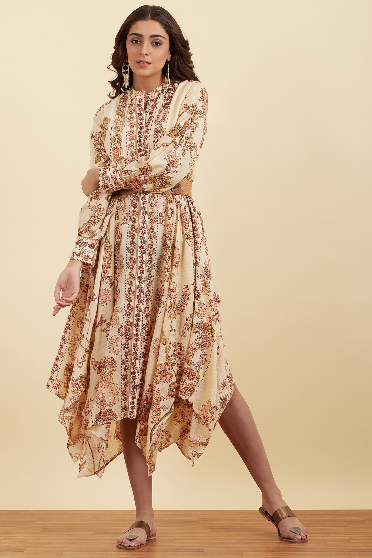 Beige Printed Kurta With Belt by Ritu Kumar at Pernia's Pop Up Shop 2024