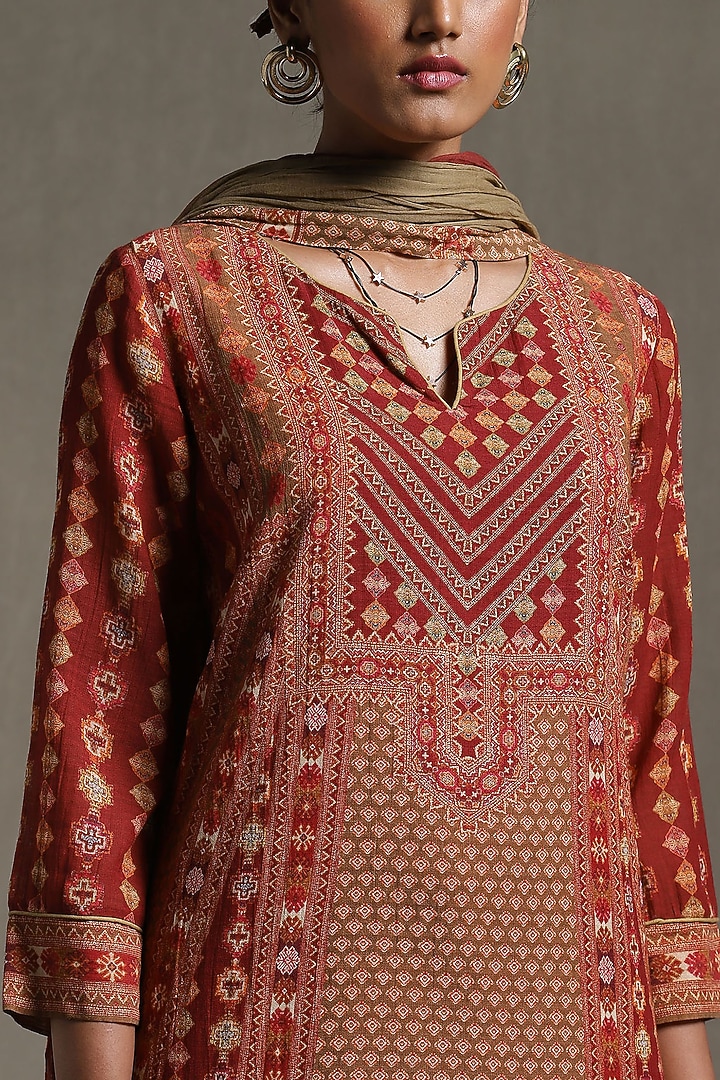 Rust Embroidered Kurta Set Design by Ritu Kumar at Pernia's Pop Up Shop ...