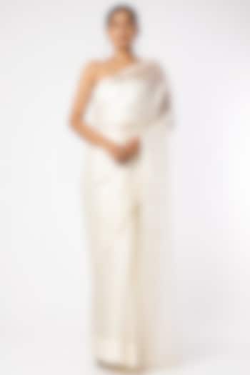 White Sequins Embroidered Saree Set by Ruchi Soni at Pernia's Pop Up ...