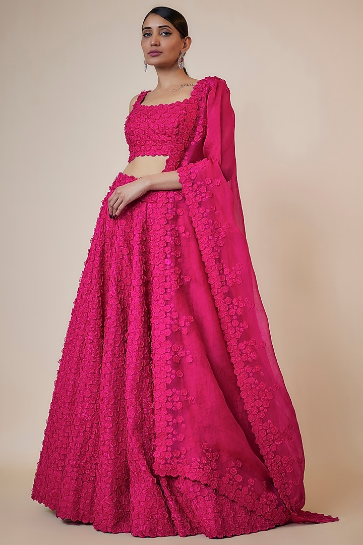 Red Raw Silk Embroidered Bridal Lehenga Set by Mrunalini Rao at Pernia ...