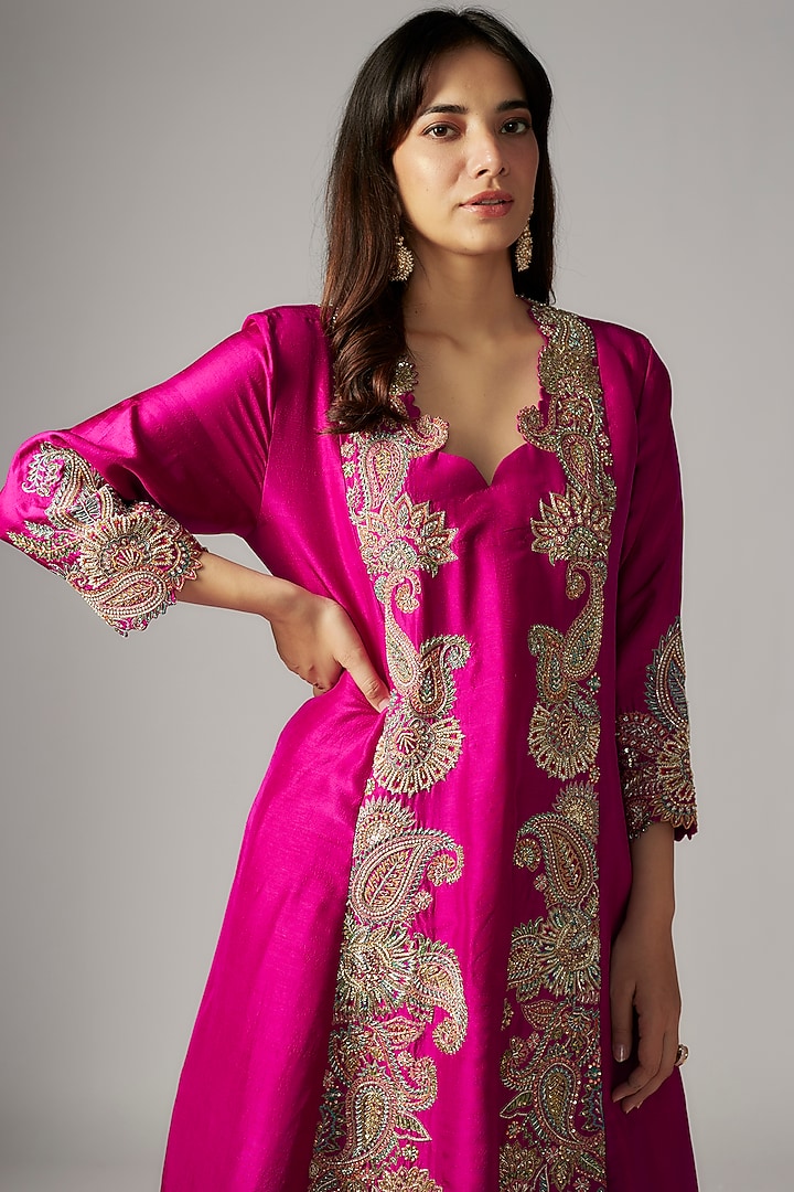 Magenta Pure Silk Hand Embroidered A-Line Kurta Set by Mrunalini Rao at ...