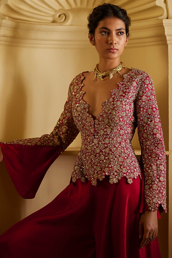 Red Raw Silk Embroidered Jacket Set by Mrunalini Rao at Pernia's Pop Up ...