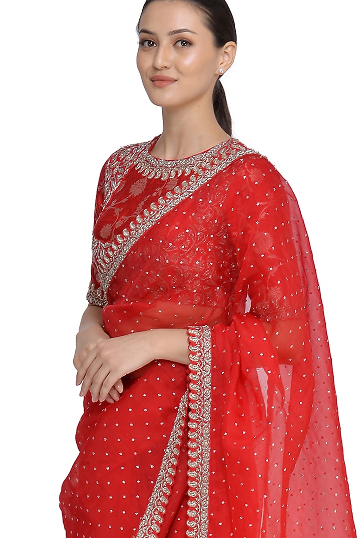 Red Embroidered Saree Set Design by Mrunalini Rao at Pernia's Pop Up ...