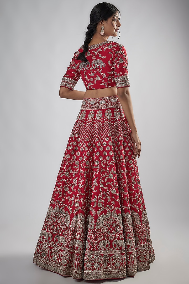 Red Raw Silk Embroidered Bridal Lehenga Set by Mrunalini Rao at Pernia ...