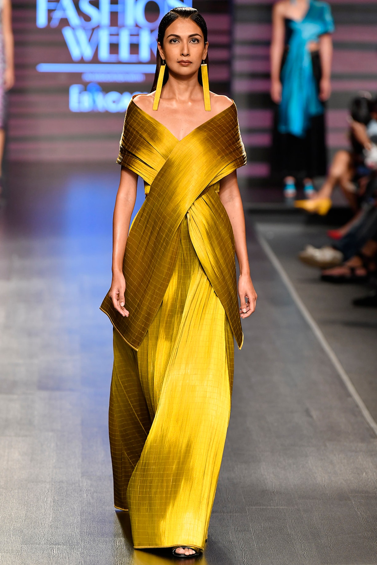 Gold Metal Wired Lehenga by Rimzim Dadu at Pernia's Pop Up Shop 2024