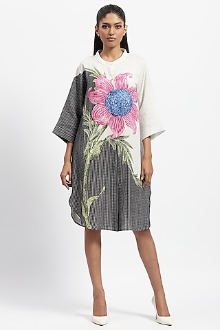 Satya Paul - Buy Sarees, Kurta Sets, Kaftans Online 2024