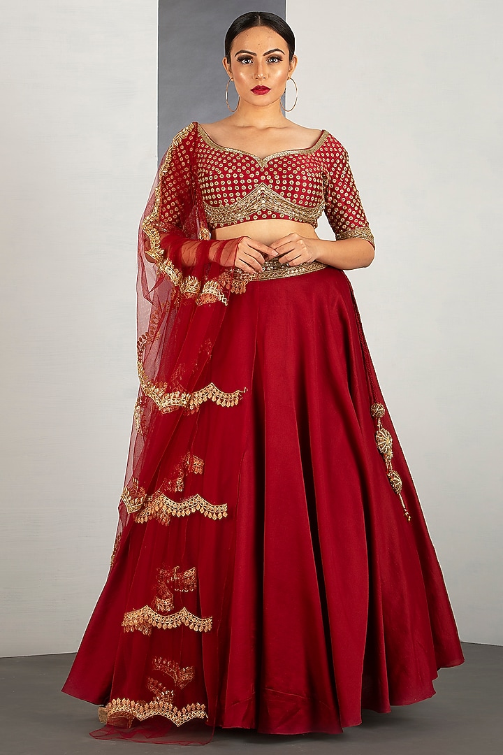 Ruby Red Embellished Wedding Lehenga Set by Siyaahi by Poonam & Rohit at Pernia's Pop Up Shop 2025