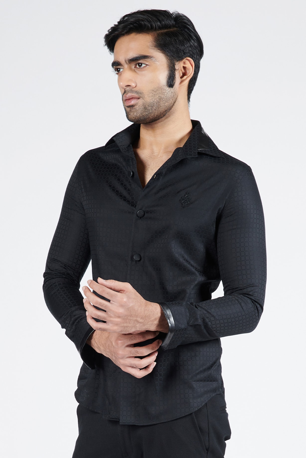 Buy S&N by Shantnu Nikhil Men Black Suiting Terylene Shirt at Pernia'sPopUpShopMen 2025