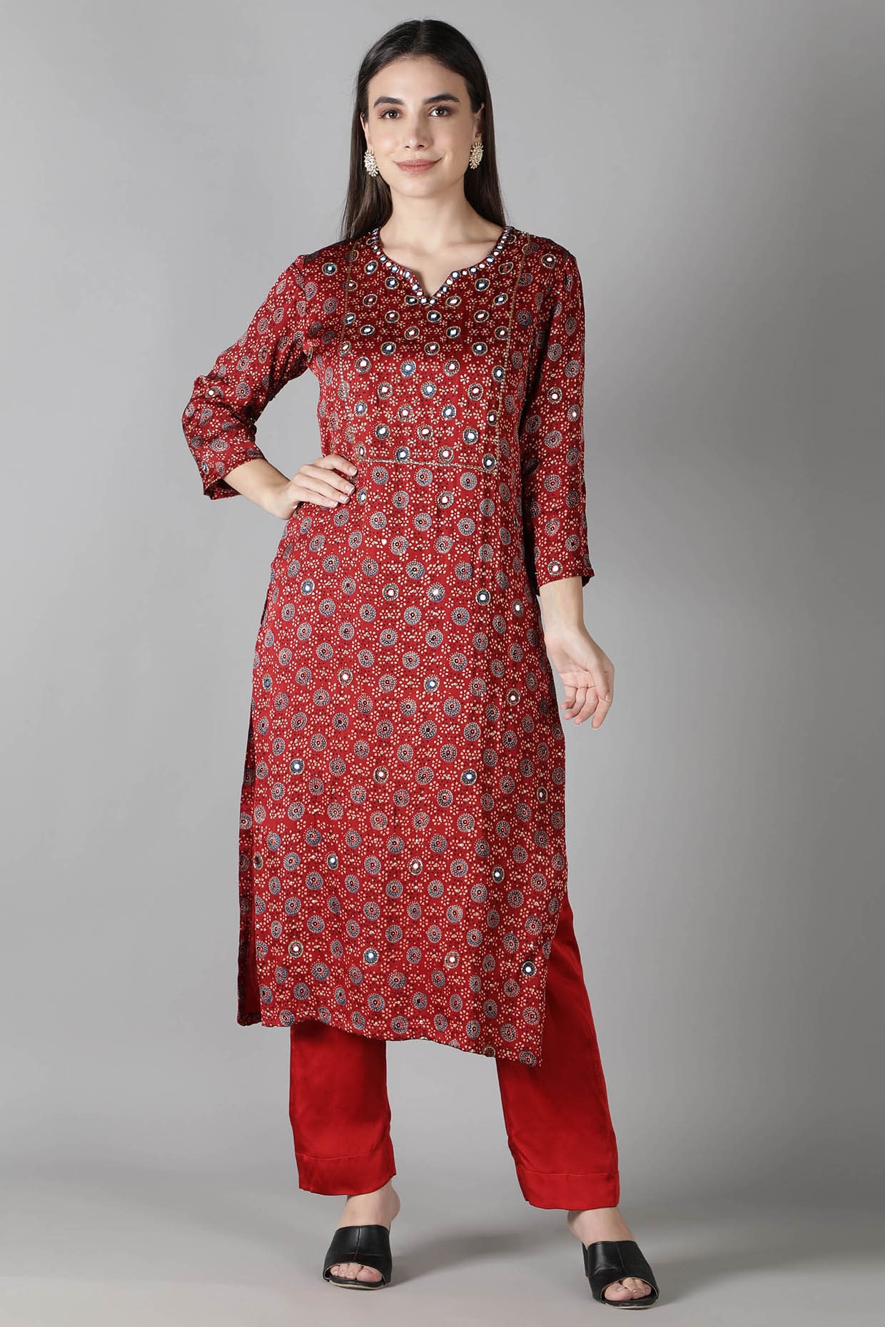 Red Silk Resham Handwork Kurta Set by Sheeshakari at Pernia's Pop Up ...