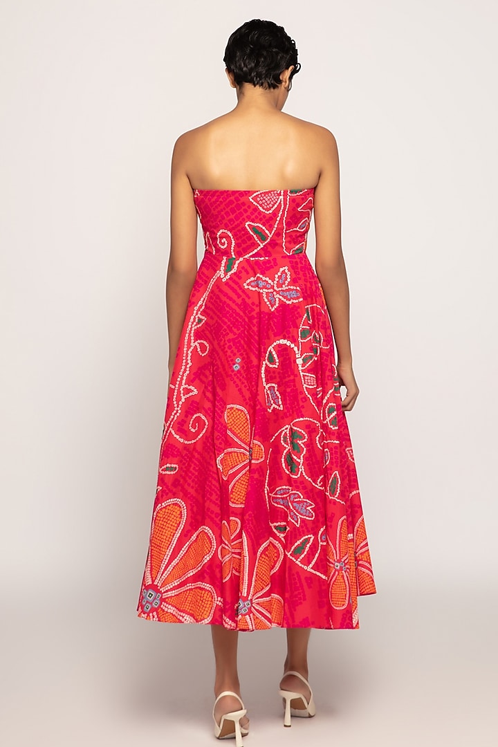Pink And Orange Cambric Bandhani Printed Midi Dress By Saaksha And Kinni At
