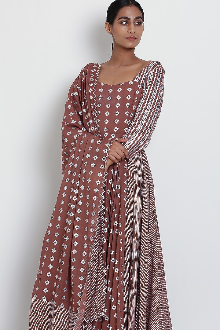 Brown Floral Printed Kurta Set by Seema Nanda at Pernia's Pop Up Shop 2024
