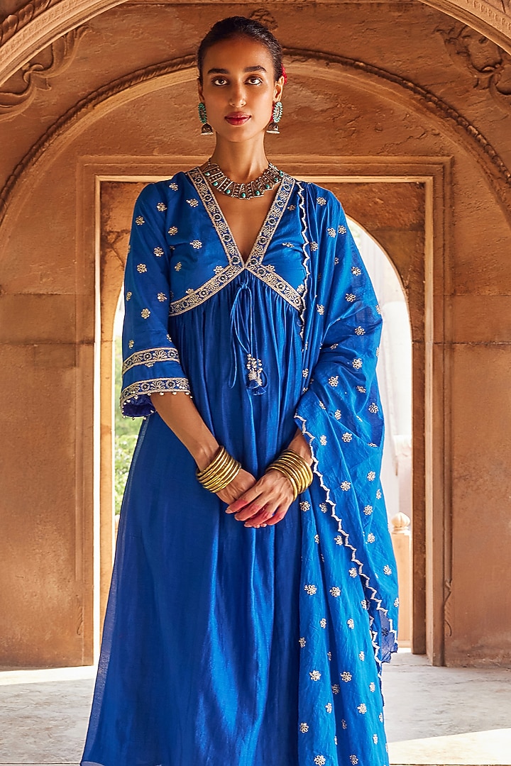 Electric Blue Chanderi Silk Embroidered Kurta Set by Seema Nanda at ...