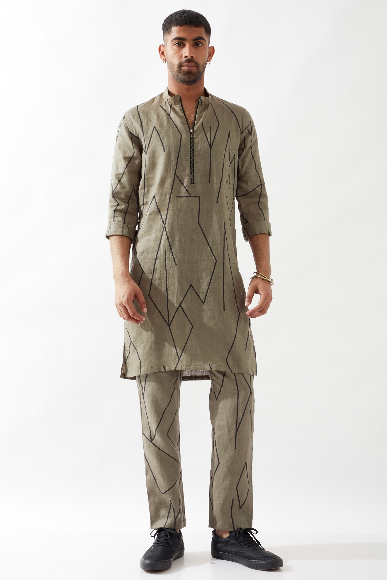 Olive Linen Printed Kurta by Son Of A Noble SNOB Men at Pernia's Pop Up ...