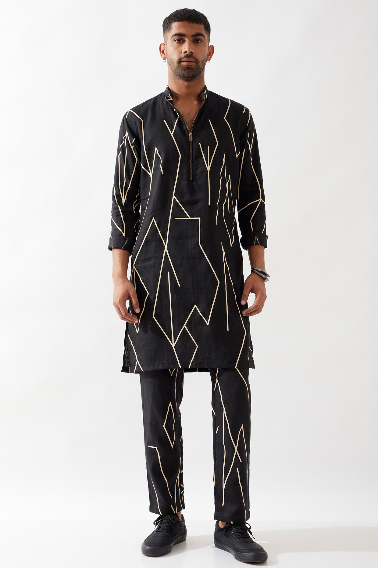 Black Linen Printed Kurta Set by Son Of A Noble SNOB Men at Pernia's ...