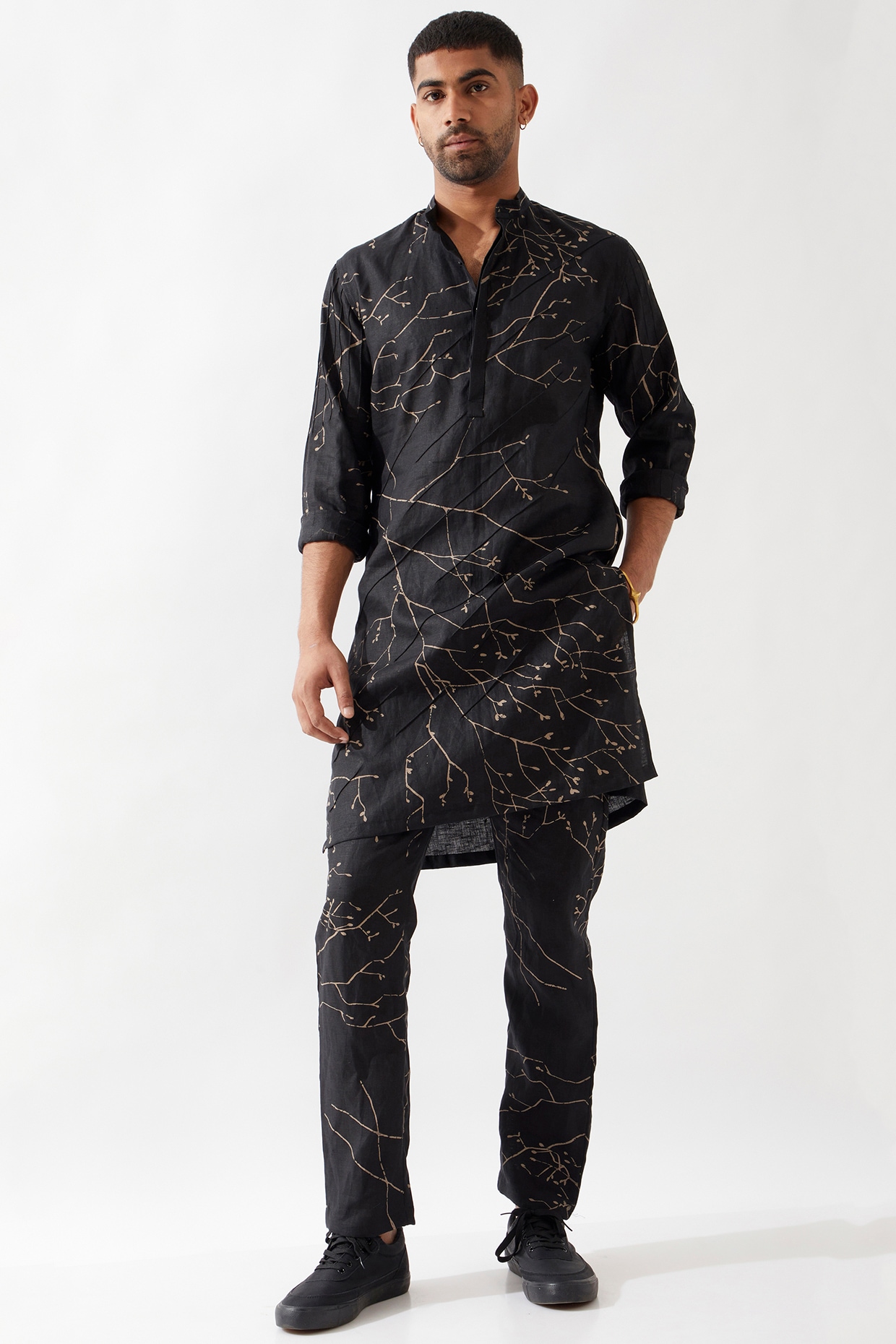 Black Linen Printed Kurta Set by Son Of A Noble SNOB Men at Pernia's ...