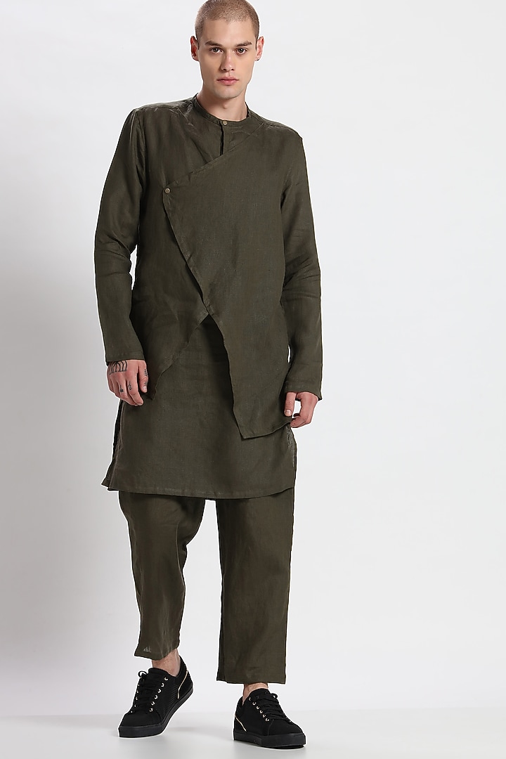 Deep Green Bandi Style Kurta by Son Of A Noble SNOB at Pernia's Pop Up ...
