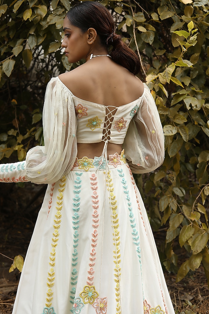 Ivory Embroidered Wedding Lehenga Set by SONAL PASRIJA at Pernia's Pop ...