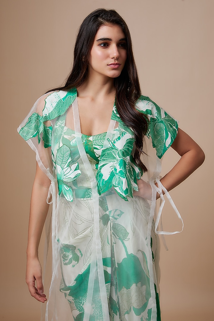 White Silk Satin Printed Skirt Set by Radical at Pernia's Pop Up Shop 2025