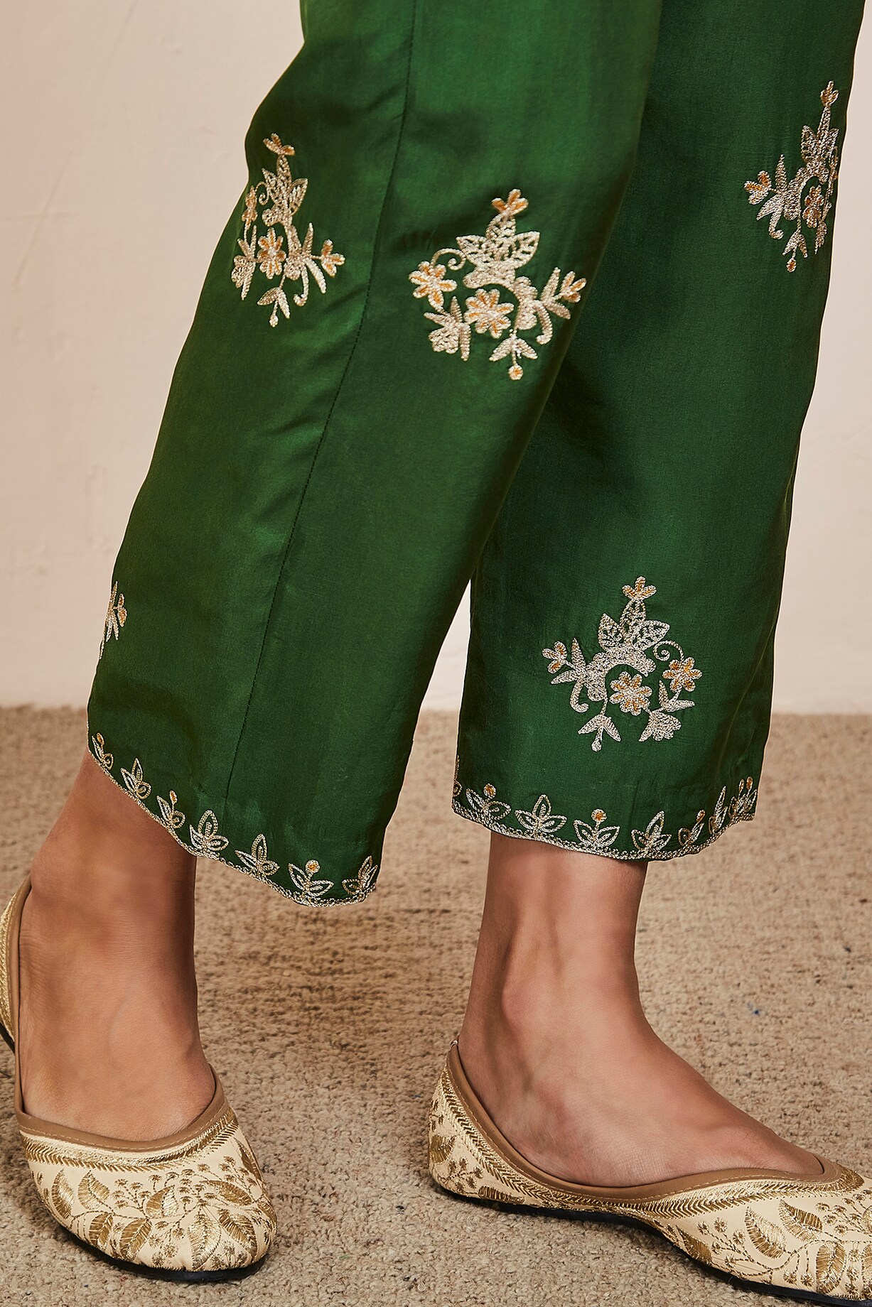 Green Silk Embroidered Co-Ord Set by Sue Mue at Pernia's Pop Up Shop 2026
