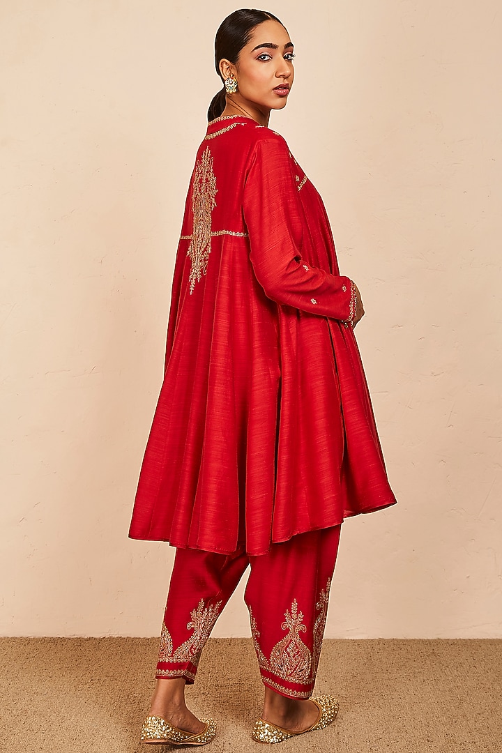 Red Tussar Georgette Embroidered Anarkali Set by Sue Mue at Pernia's ...