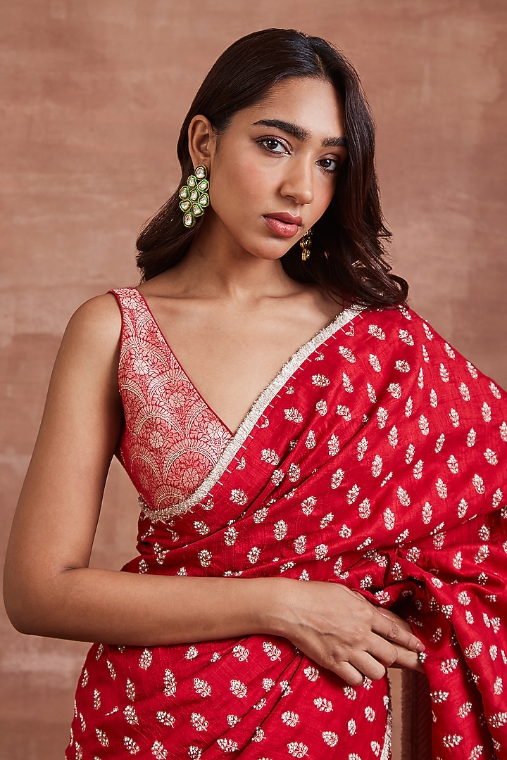 Red Pure Raw Silk Zari Embroidered Saree Set by Sue Mue at Pernia's Pop ...