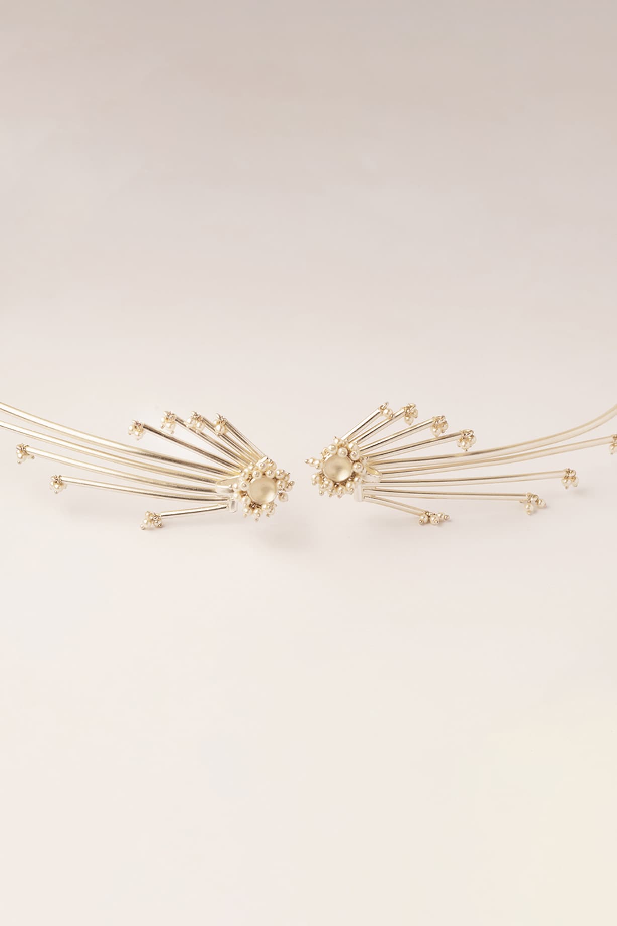 White Finish Pearl Firecracker Belt by Suhani Pittie at Pernia's Pop Up ...