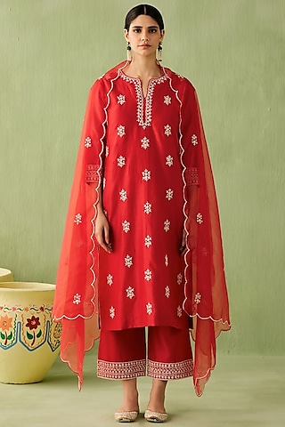 Pooja Outifts For Women - Buy Latest Pooja Dresses & Kurta Set for ...