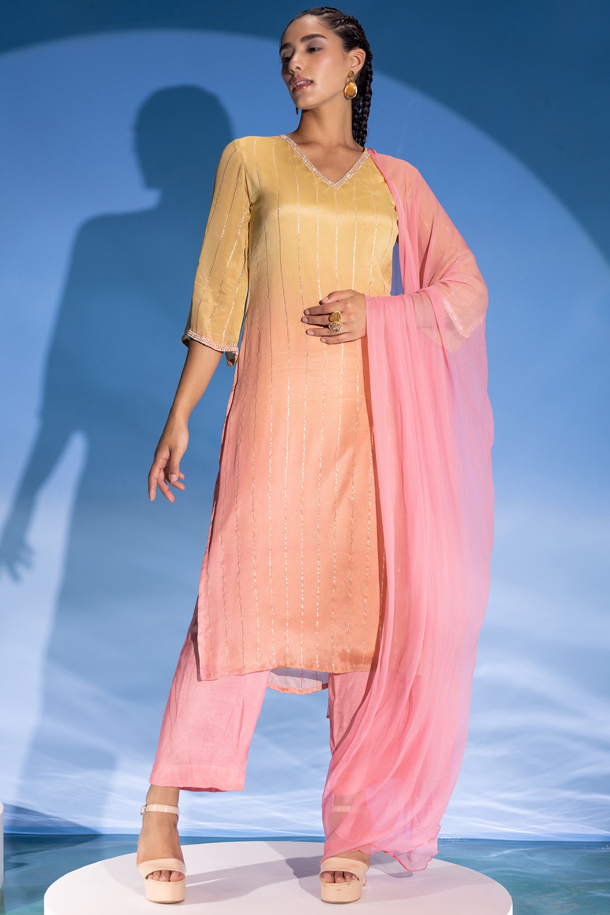 Beigish Pink Ombre Georgette Embellished Kurta Set by Suramya at Pernia ...