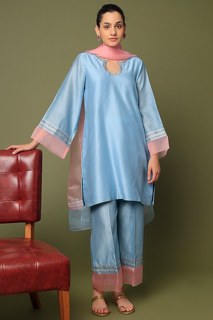 Light Blue Embroidered Kurta Set by The Aarya at Pernia's Pop Up Shop 2026