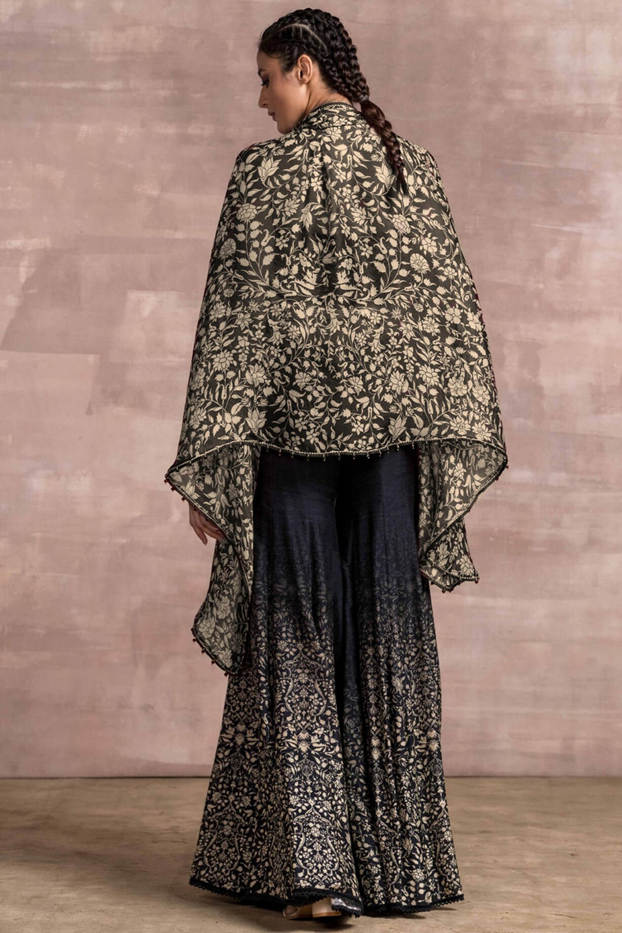Black Printed Kalidar Sharara Set by Tarun Tahiliani at Pernia's Pop Up ...