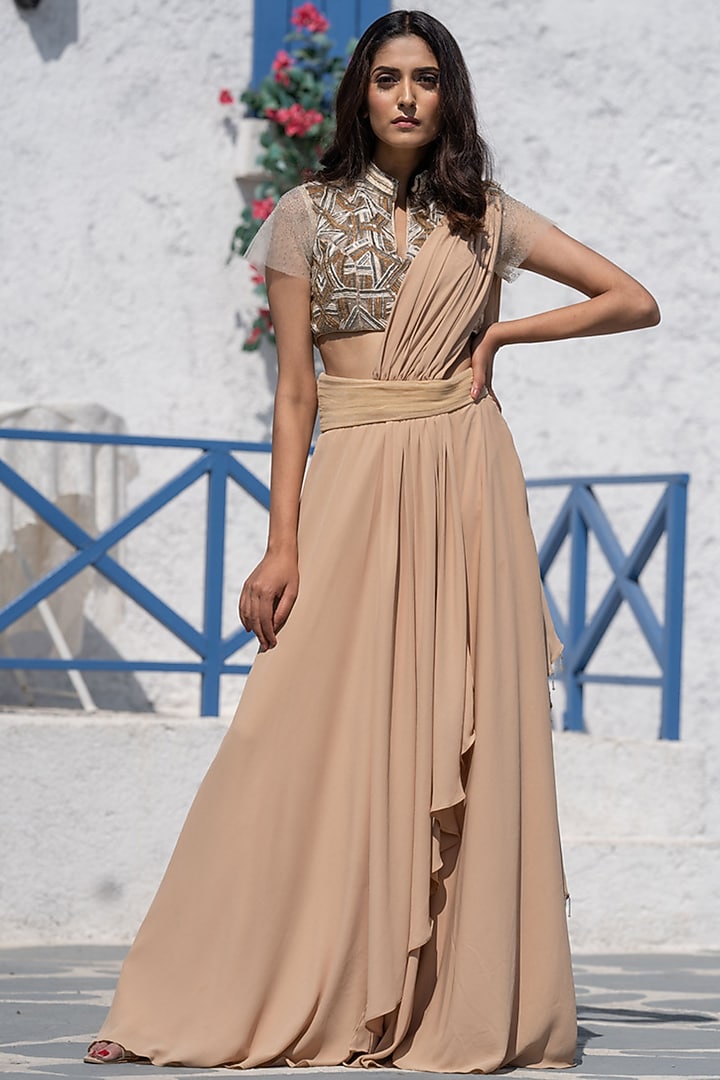 Beige Handcrafted Embroidered Draped Saree Set by Tamaraa By Tahani at ...