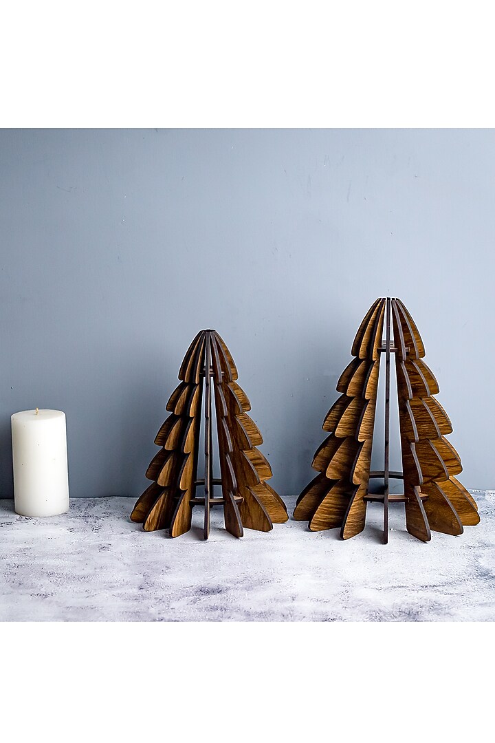 Brown Pine Wood Christmas Tree Table Decor by Think Artly at Pernia's ...