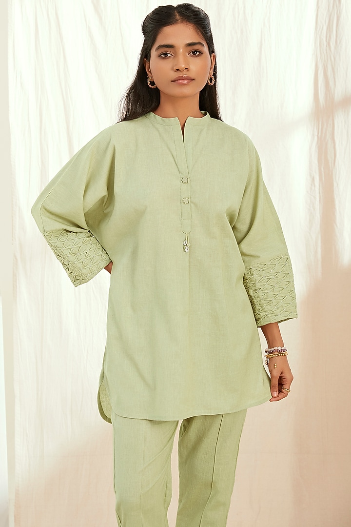 Green Linen Top by The Right Cut at Pernia's Pop Up Shop 2025