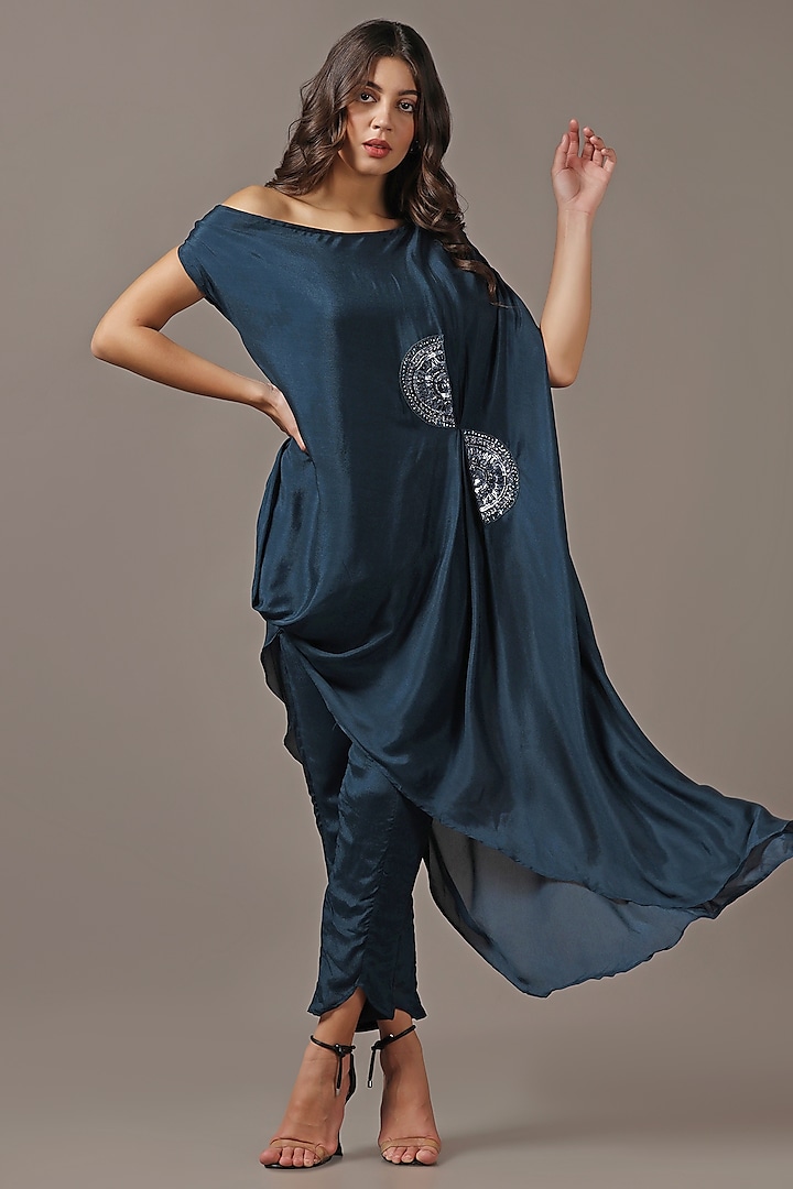 Teal Green Silk Asymmetric Off-Shoulder Kurta Set by Two Sisters By Gyans at Pernia's Pop Up ...