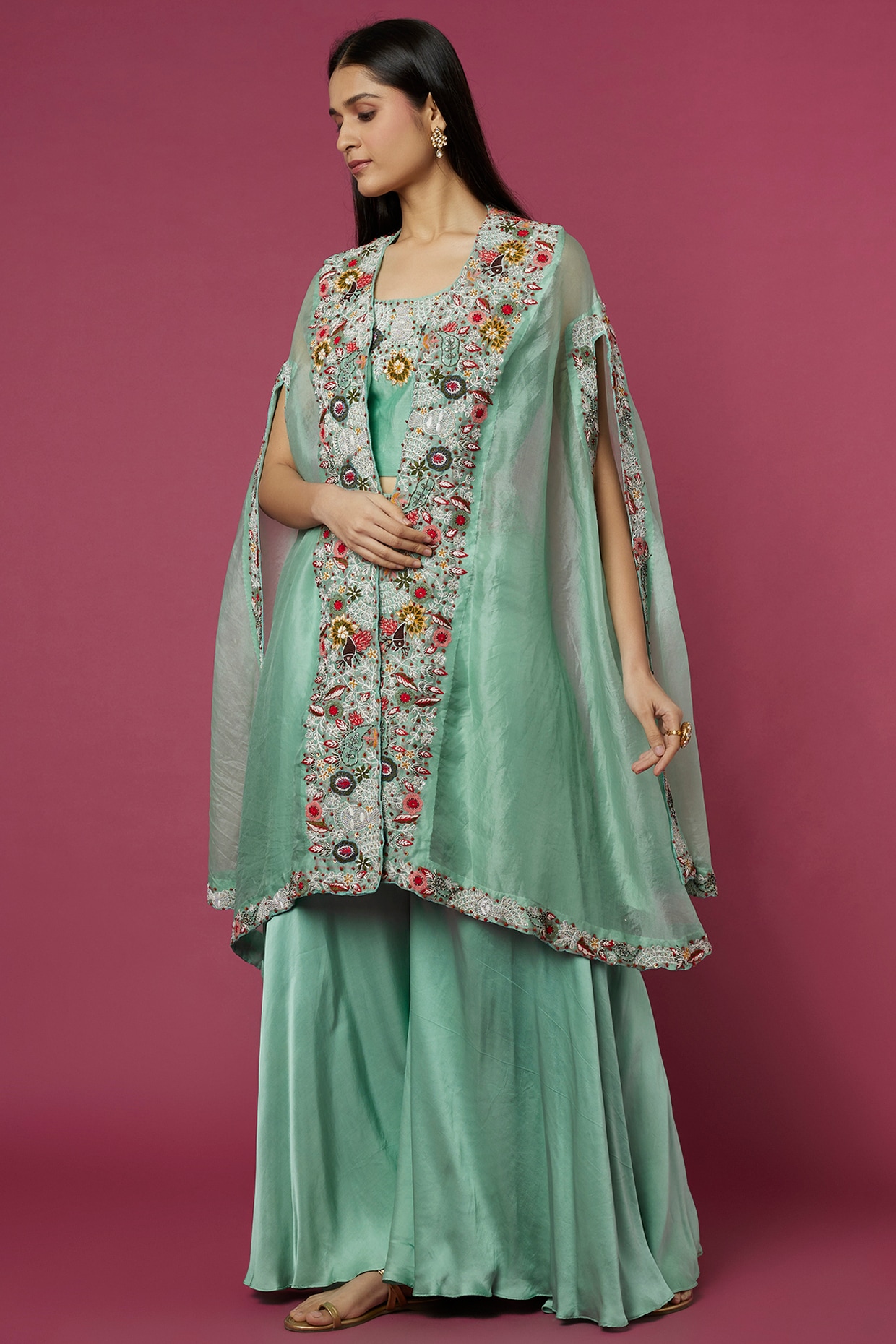 Blue Zardosi Embroidered Cape Set by USHA BAGRI at Pernia's Pop Up Shop ...