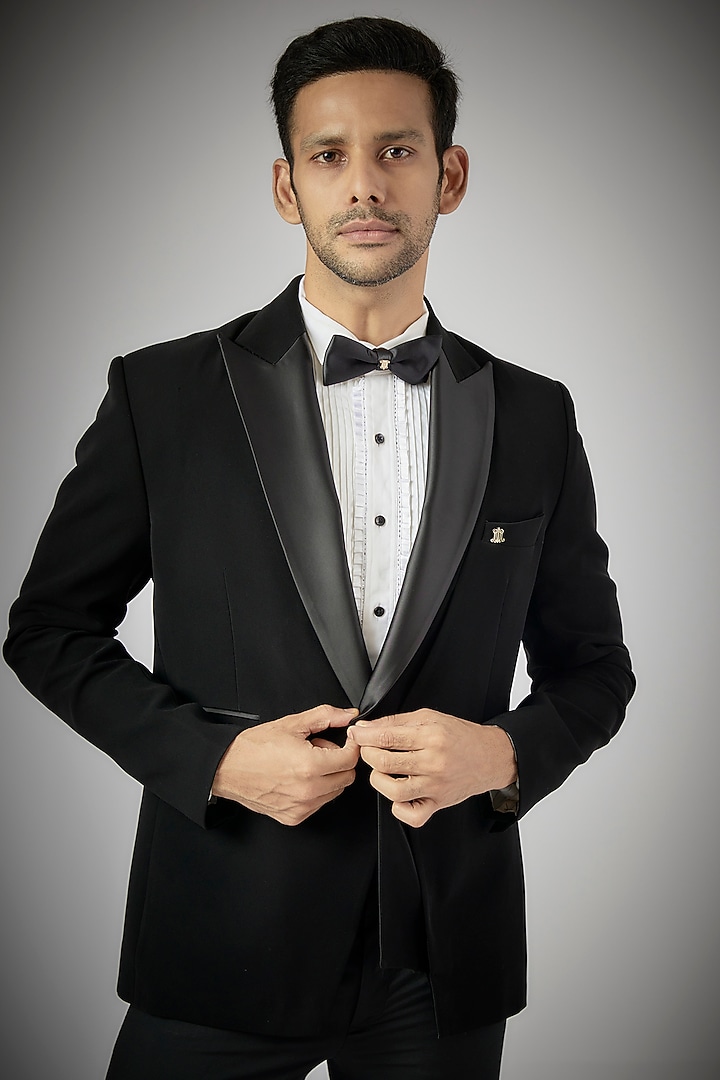 Buy UMANG MEHTA Black Japanese Polynosic Tuxedo Set at Pernia ...