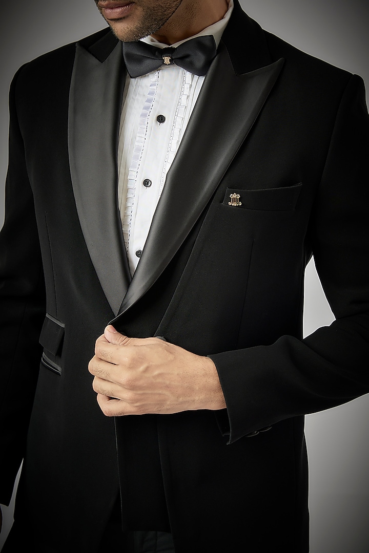 Buy UMANG MEHTA Black Japanese Polynosic Tuxedo Set at Pernia ...