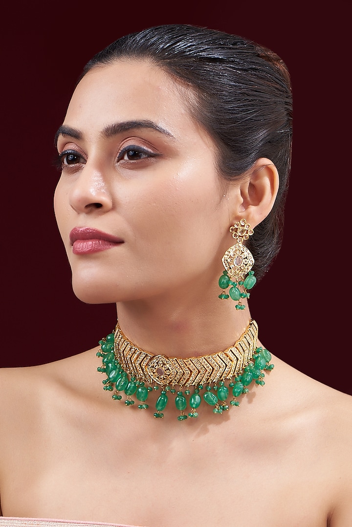 Gold Finish Kundan Polki & Green Beaded Choker Necklace Set by VASTRAA Jewellery at Pernia's Pop ...