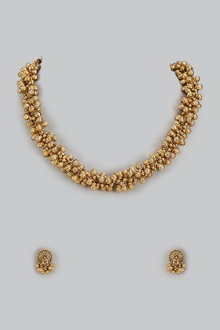 Gold Finish Temple Mala Set by VASTRAA Jewellery at Pernia's Pop Up ...