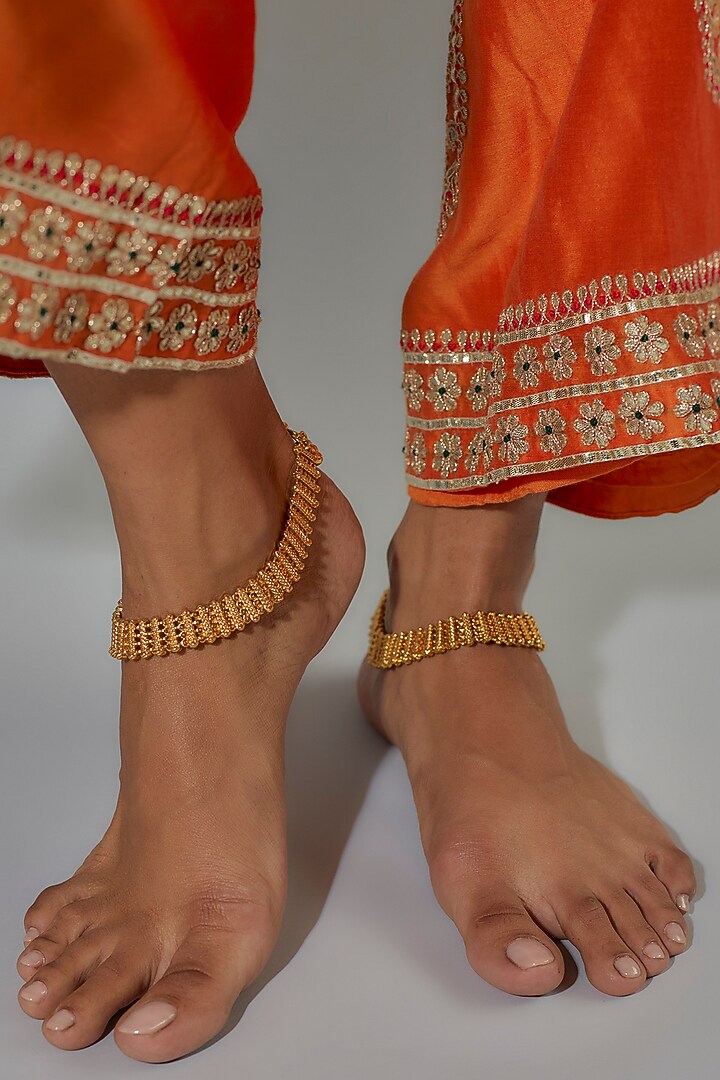Gold Finish Kundan Polki Temple Anklets (Set of 2) Design by VASTRAA ...