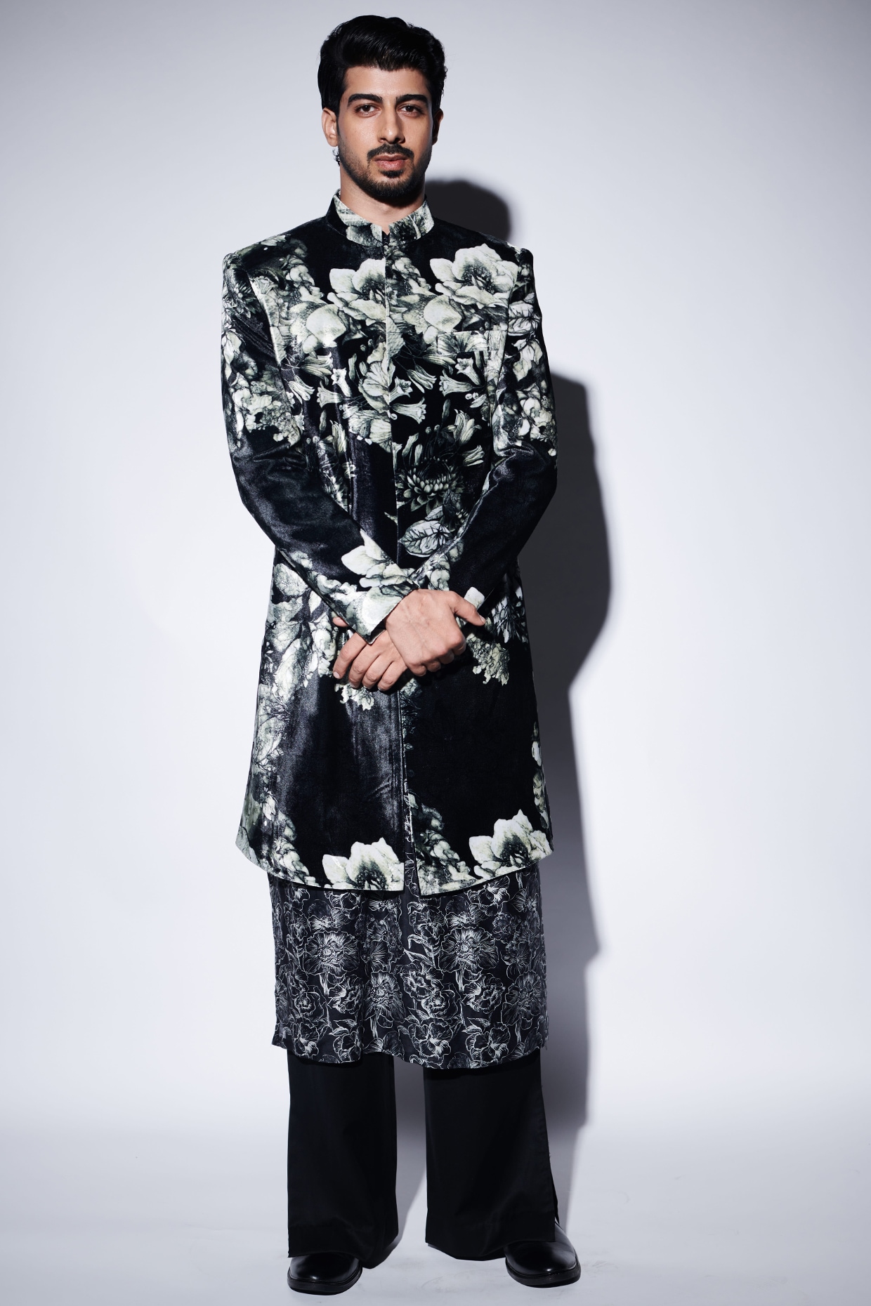 Black Velvet Printed Groom Sherwani Set by Varun Bahl Men at Pernia's ...