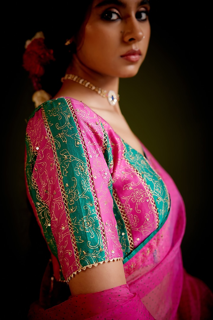 Rani Pink Silk Organza Block Printed Saree Set by Vashisht Guru Dutt at ...