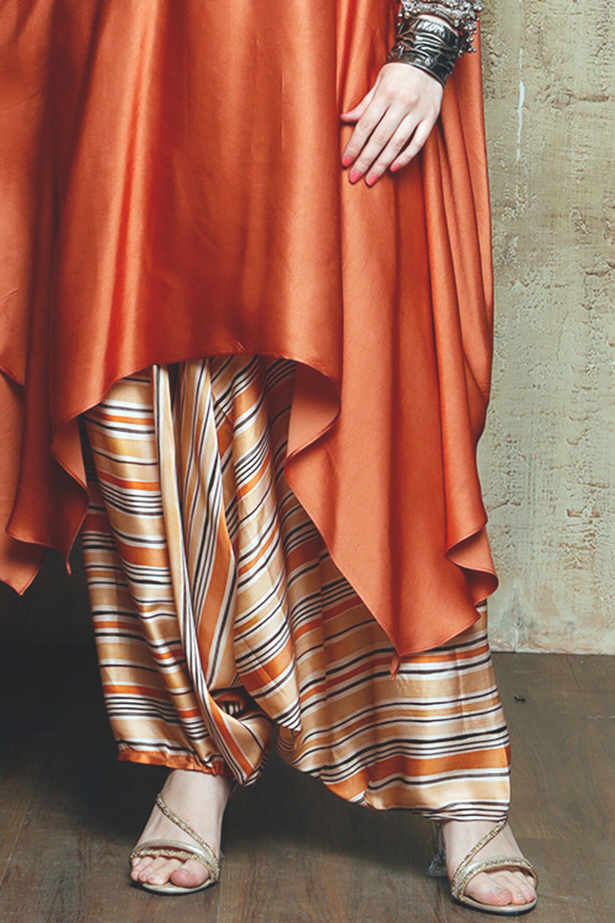 Rust Printed Kaftan Set by Vikram Phadnis at Pernia's Pop Up Shop 2024