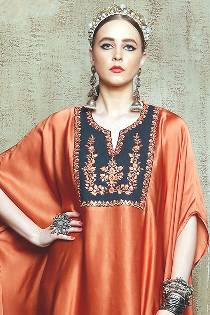 Rust Printed Kaftan Set by Vikram Phadnis at Pernia's Pop Up Shop 2024