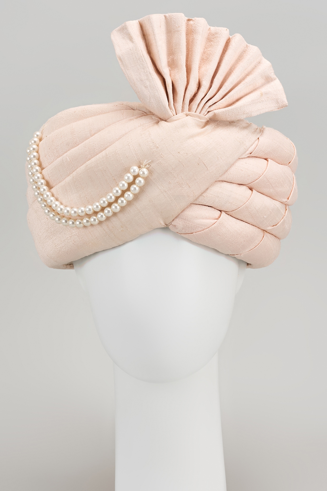 Peach Raw Silk Safa by Vanshik at Pernia's Pop Up Shop 2025