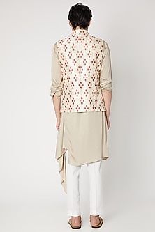 Vavci: Buy Vavci Designer Sherwanis, Kurtas, Pants, Jackets