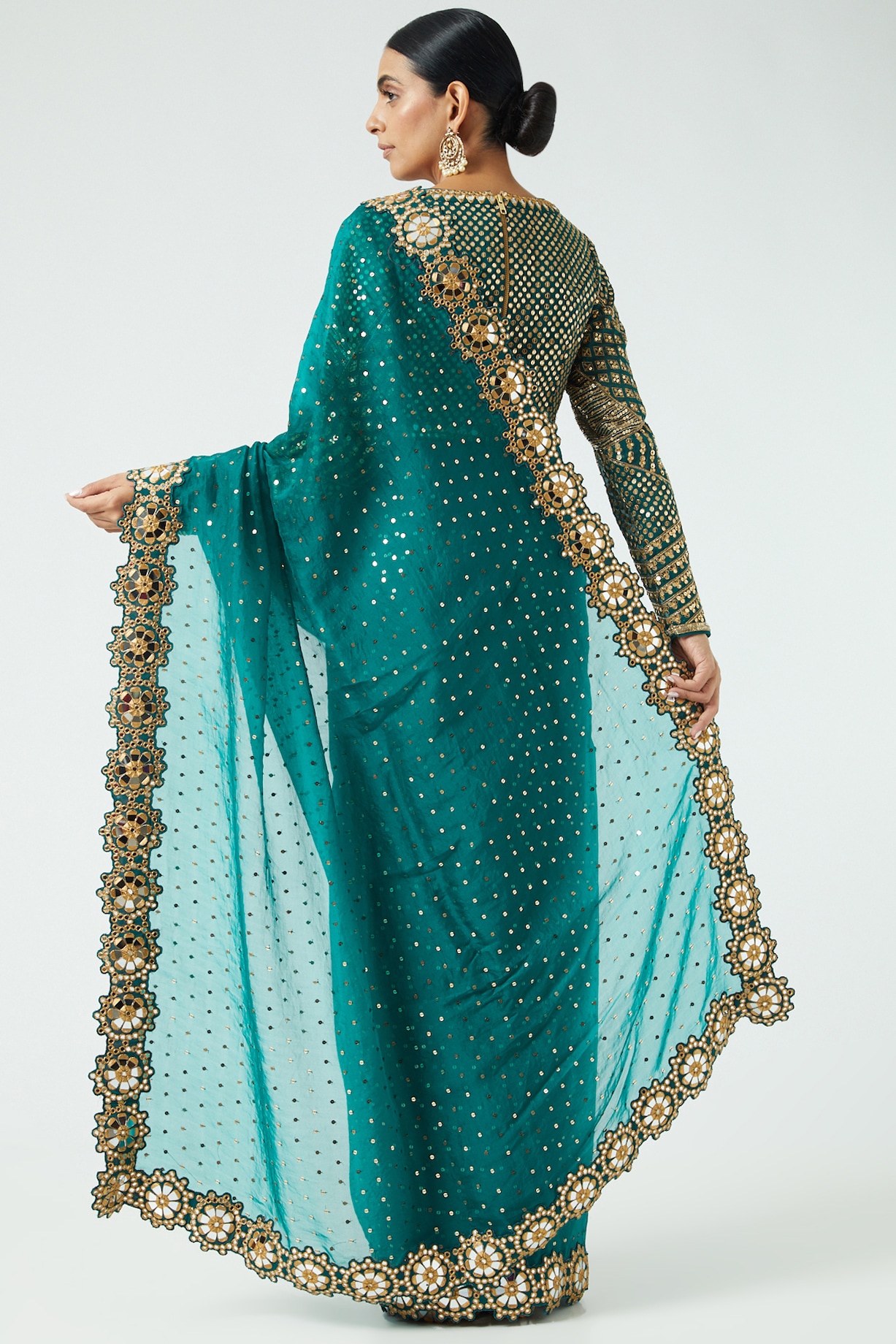 Emerald Green Silk Organza Mirror Work Saree Set by Vvani By Vani Vats ...