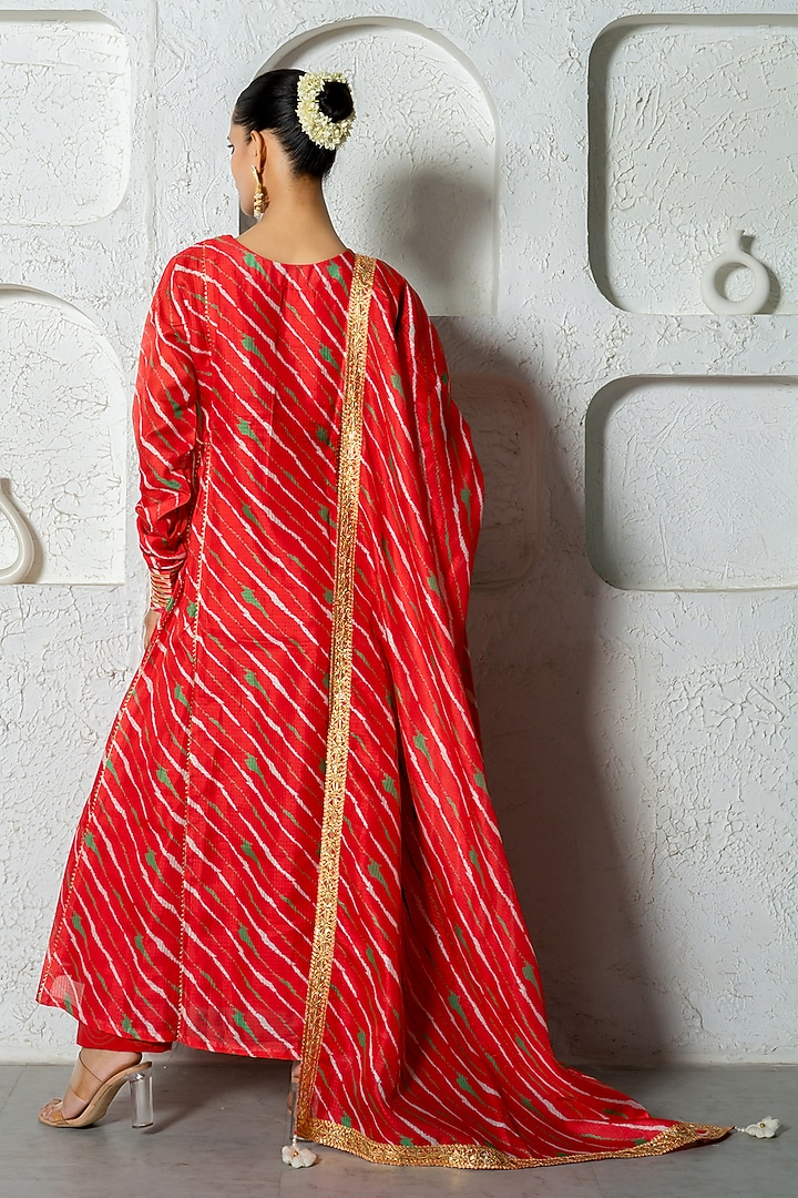 Red Kota Doriya Hand Embroidered Anarkali Set by Yuvrani Jaipur at ...